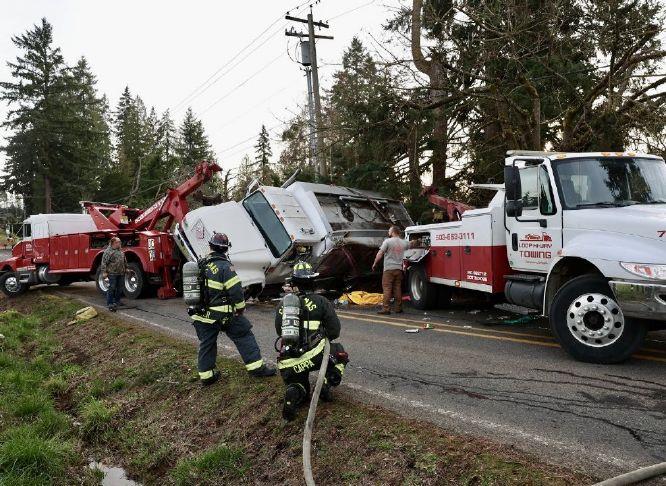 Overturned fuel truck dumps 400 gallons in Boring | Estacada News